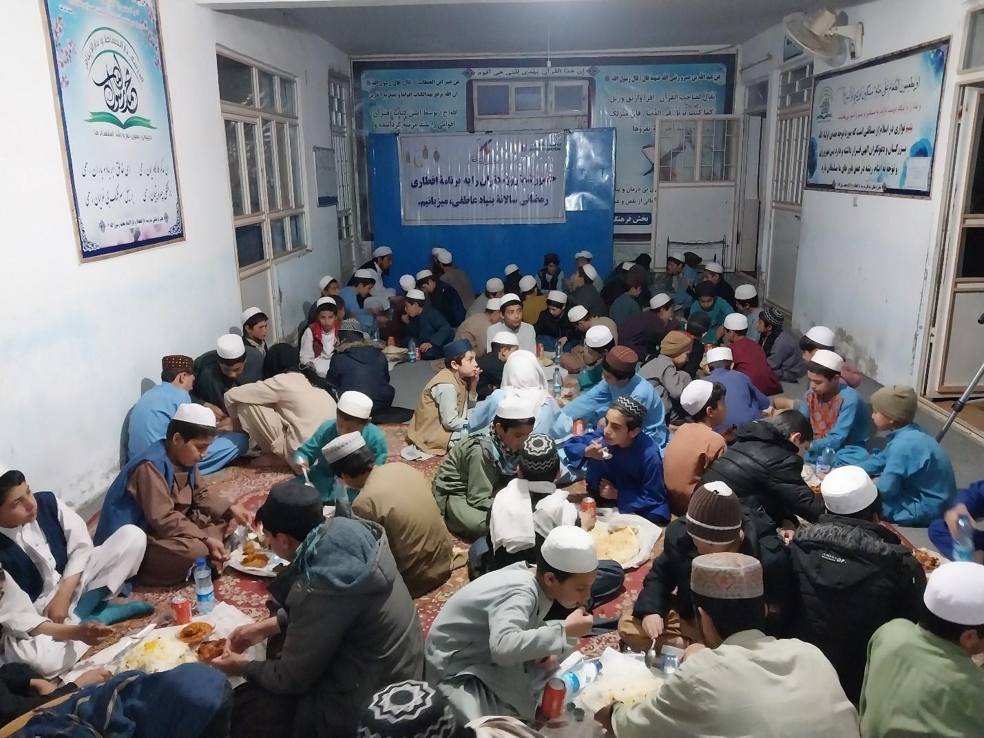 Iftar distribution for 100 orphans of Herat Grand Orphanage – Atefi Foundation